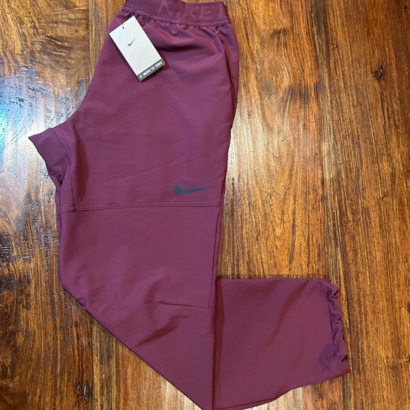 Nike | Pants | Nwt Nike Flex Vent Max Mens Drifit Training Pants Maroon ...